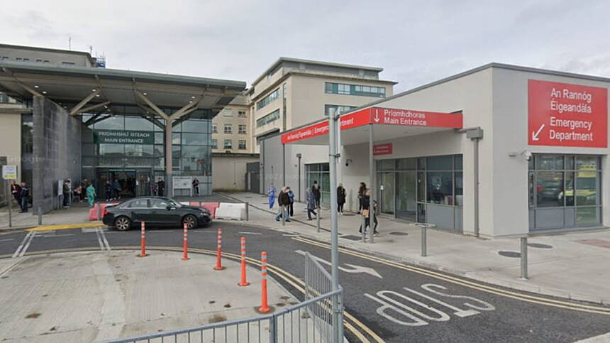Person taken to UHG after collision on M6 near Ballinasloe | GalwayBayFM